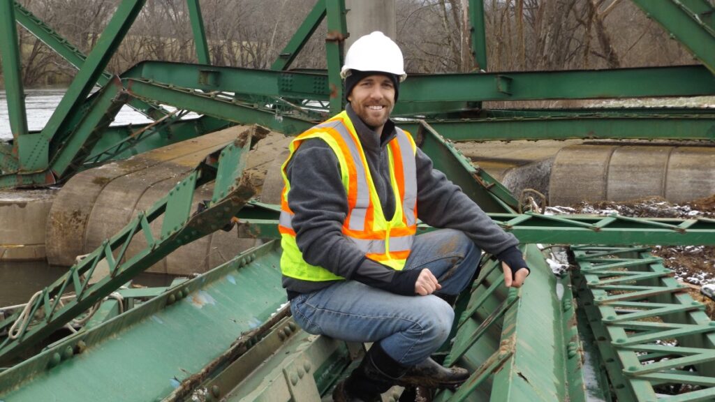 From Local Buckling to Lean-On Bracing: Matthew Yarnold Presents Award ...