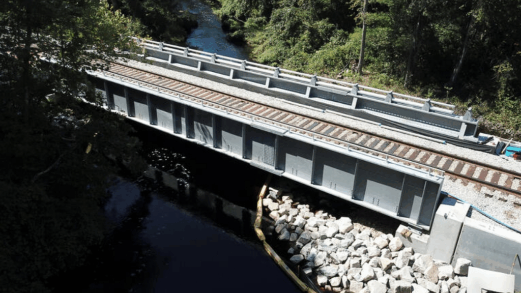 Galvanized Steel Railway Bridge Assembled Off-Site, Installed in 11 ...